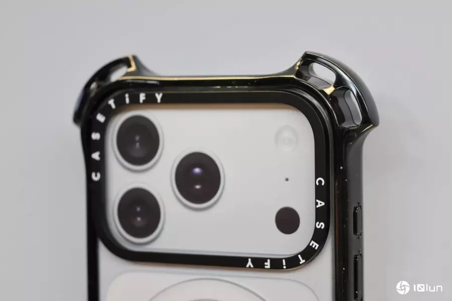 iPhone 17系列CASETiFY专属保护壳动眼看，Duo-Lock解决手机壳边框松脱问题 - 十轮网